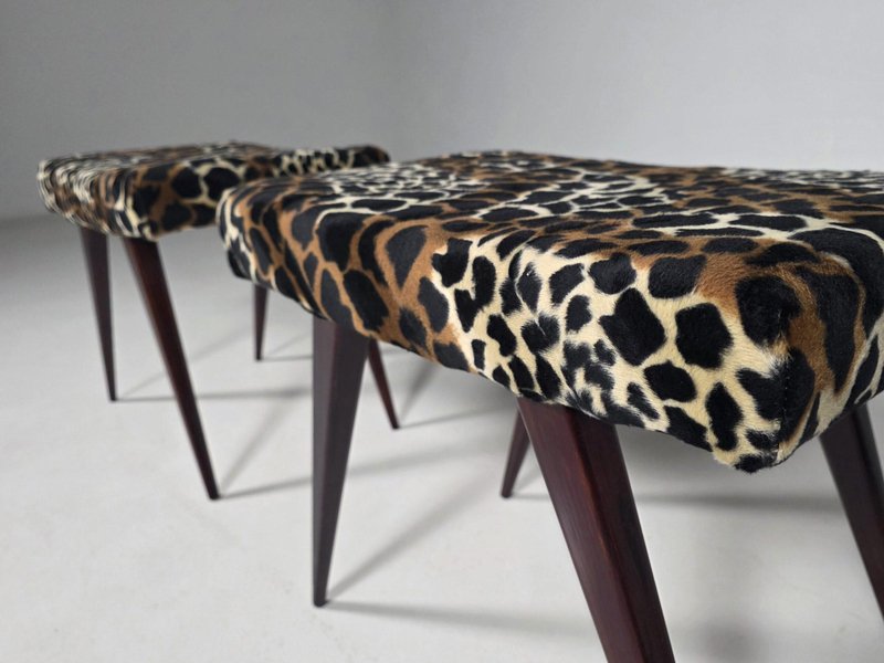 Italienische Mid-Century Bänke oder Hocker aus Leopardensamt, 1950er ...