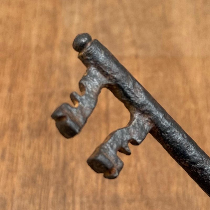Wrought Iron Key, 16th Century for sale at Pamono