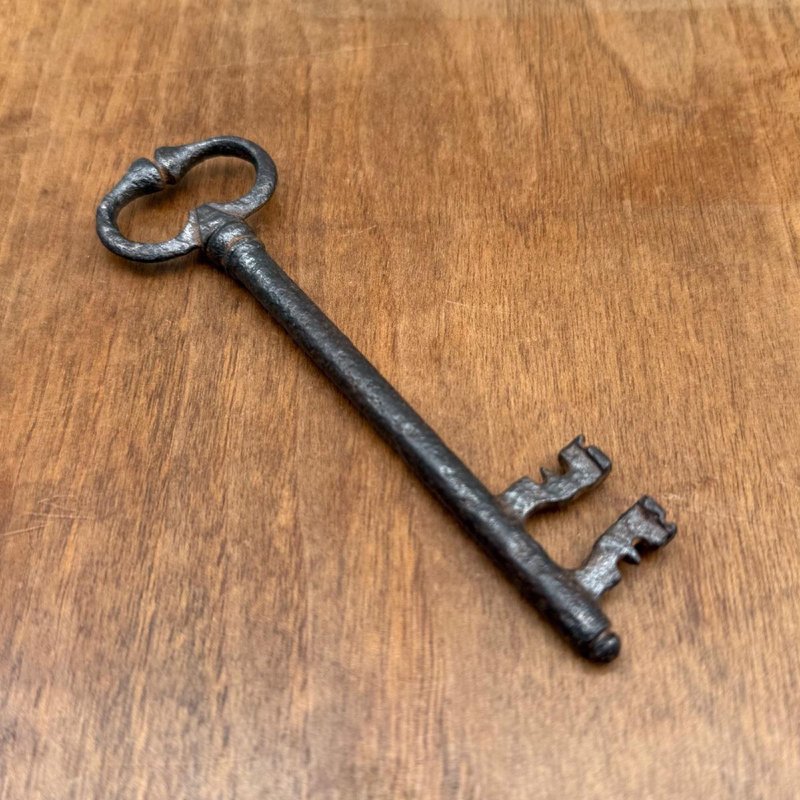 Wrought Iron Key, 16th Century for sale at Pamono