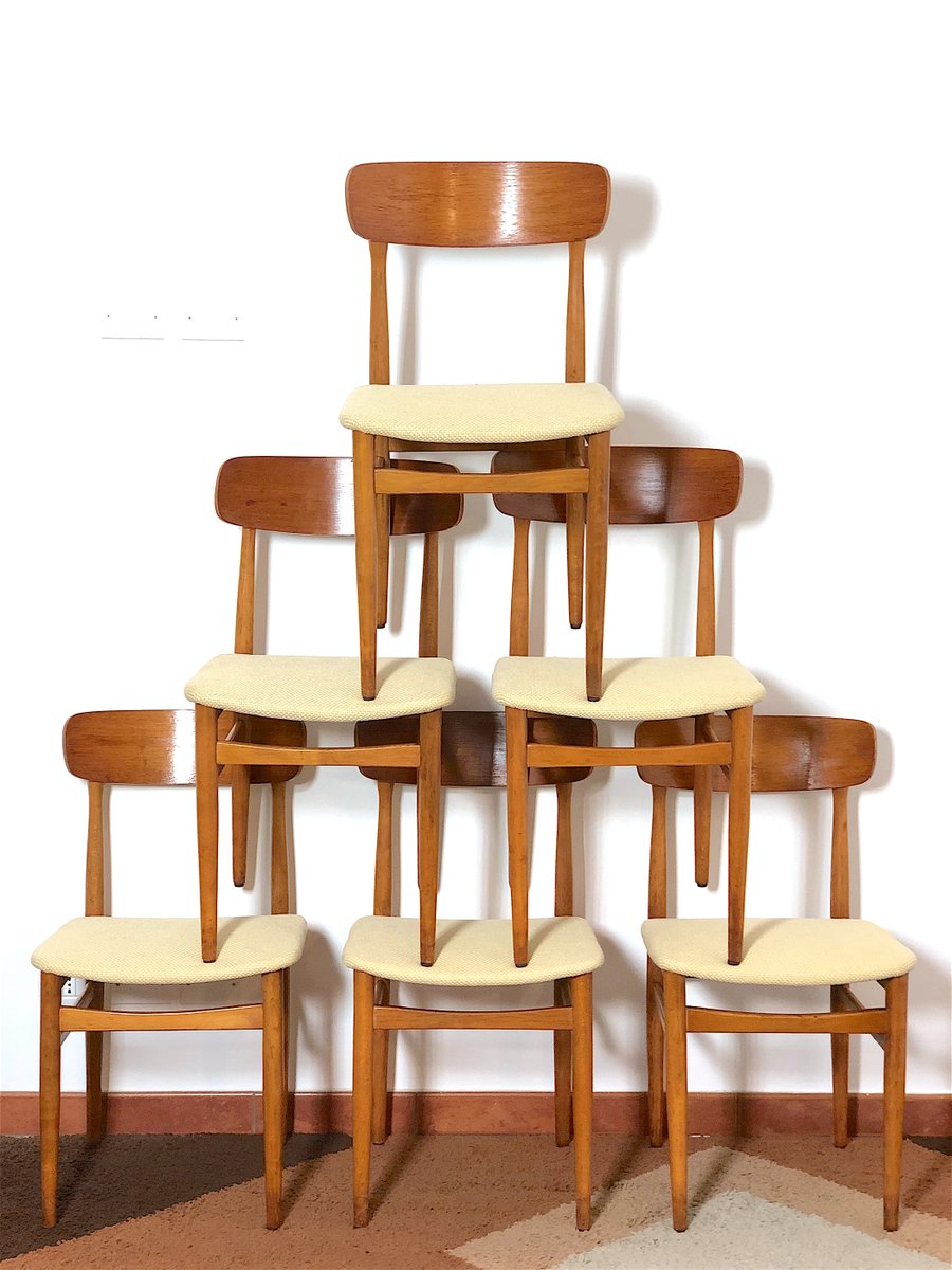 Mid-Century Modern Chairs, Italy, 1960s, Set of 6 for sale at Pamono