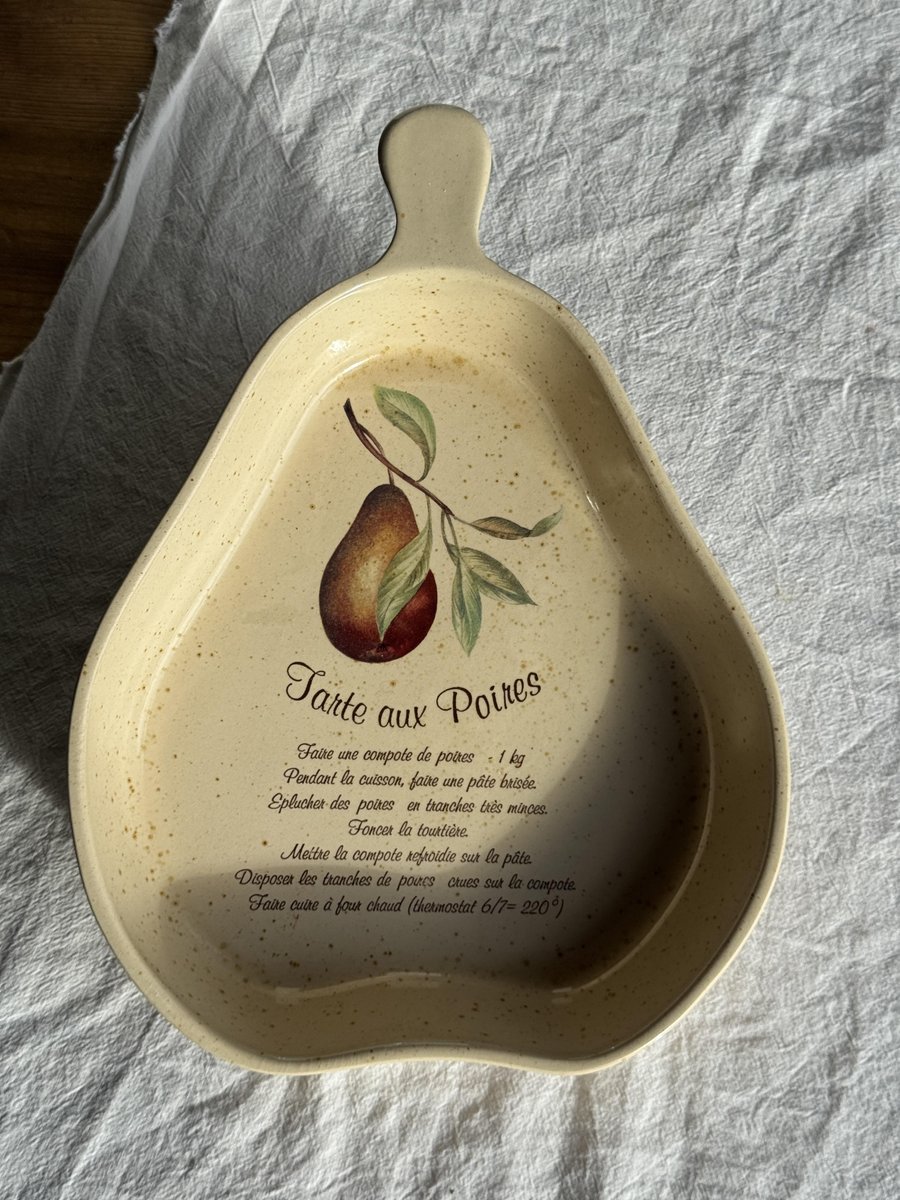 Pear-Shaped Pie Dish, 1980s for sale at Pamono