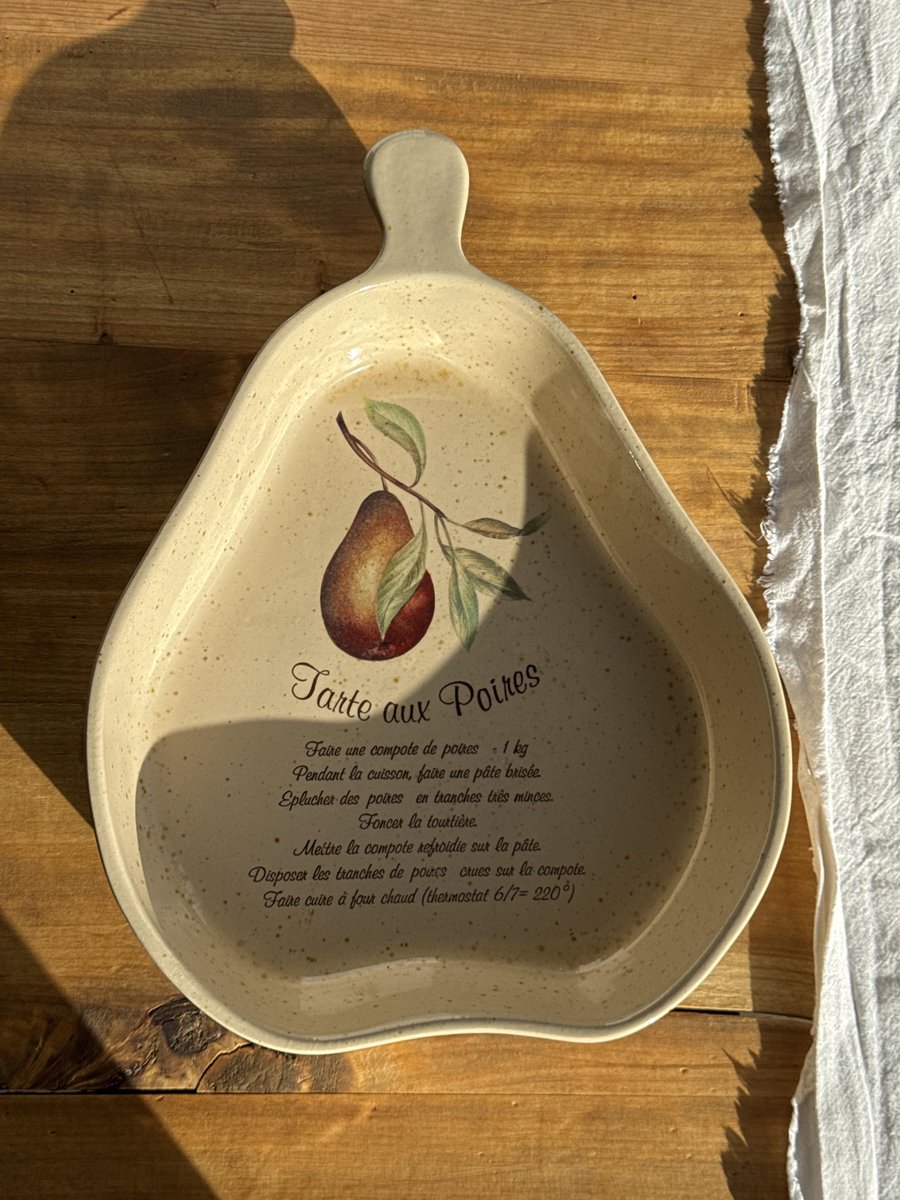 Pear-Shaped Pie Dish, 1980s for sale at Pamono