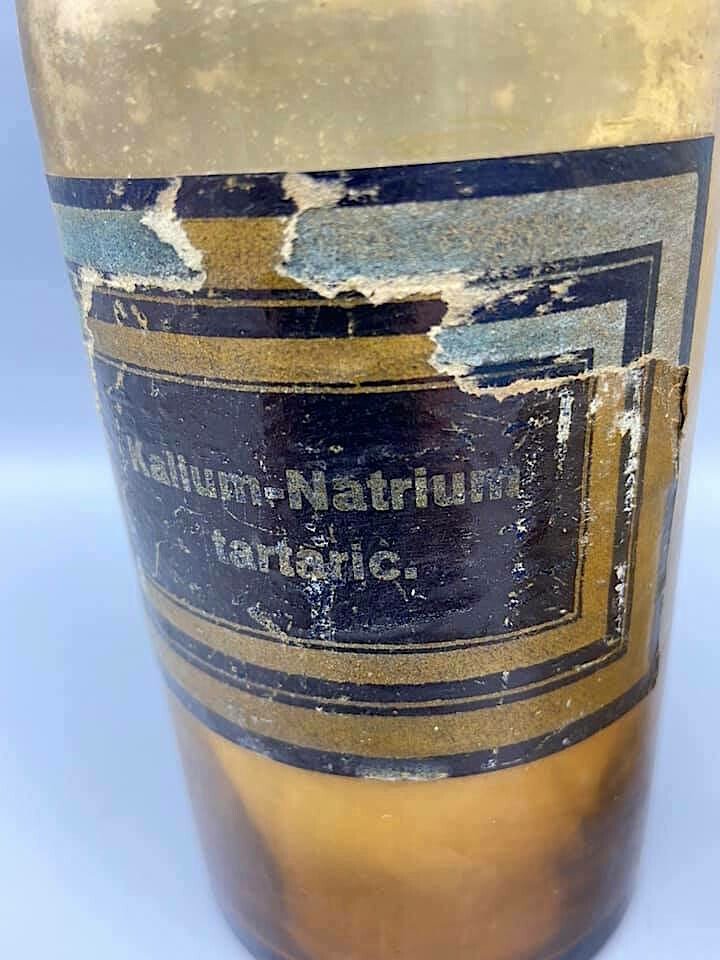 Vintage Pharmacy Bottles, 1920s, Set of 2 for sale at Pamono