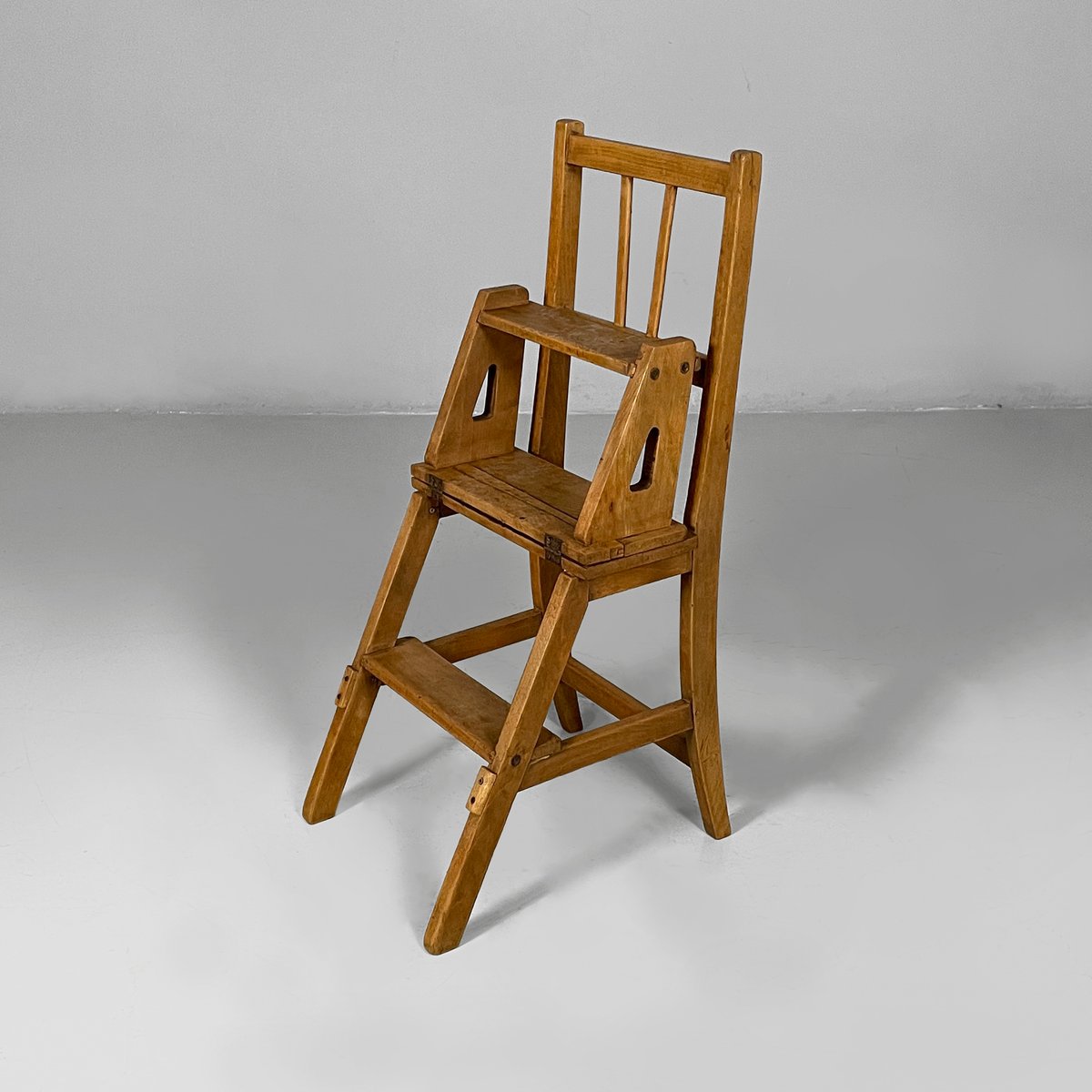Mid-Century Modern Ladder Chair in Wood, Italy, 1930s for sale at Pamono
