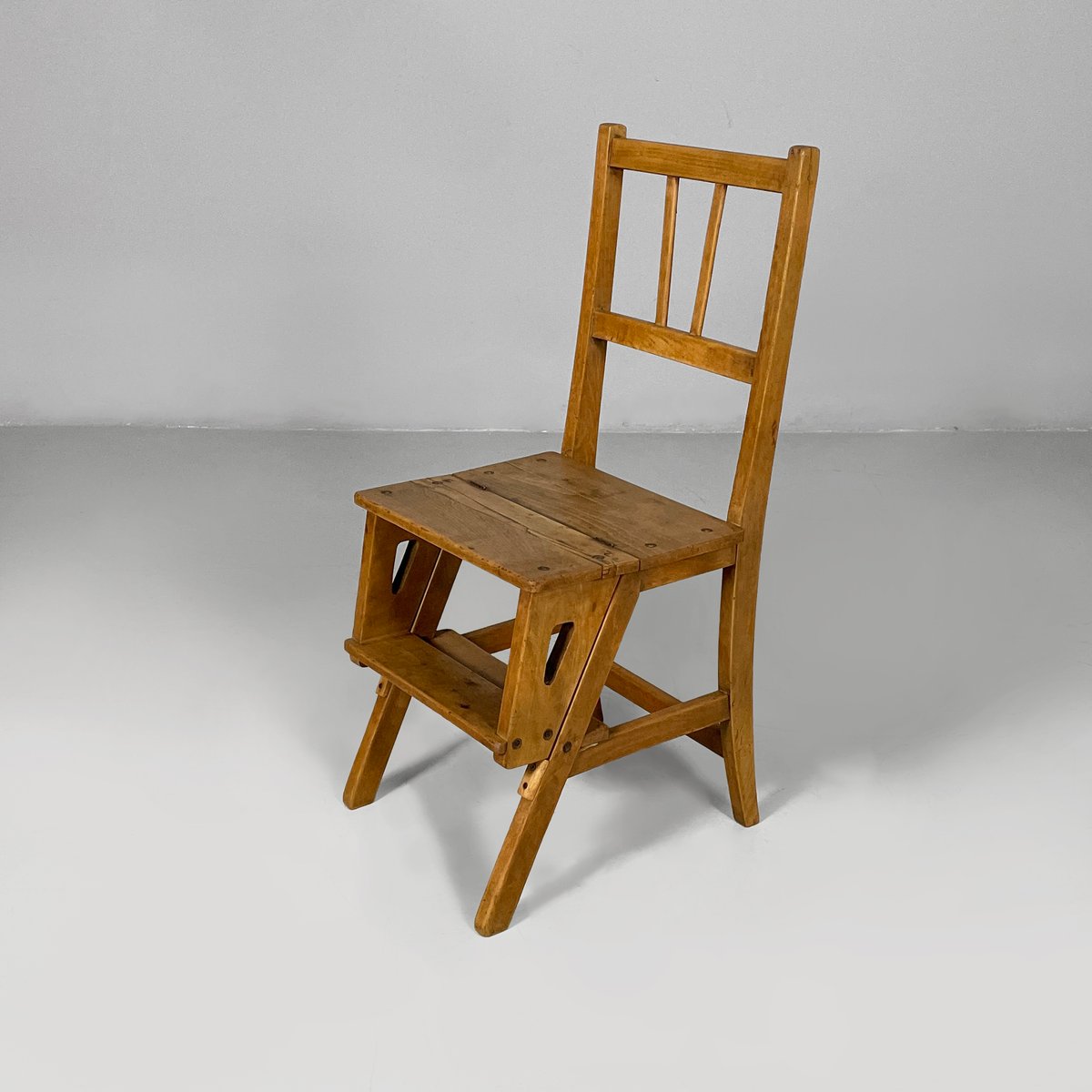 Mid-Century Modern Ladder Chair in Wood, Italy, 1930s for sale at Pamono