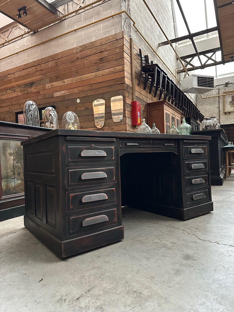 Large Notary Desk for sale at Pamono