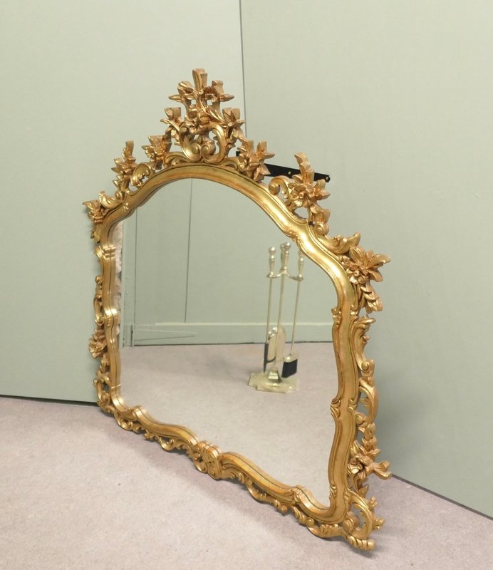 Grand Miroir Mural Style Rococo Doré, 1960 en vente sur Pamono