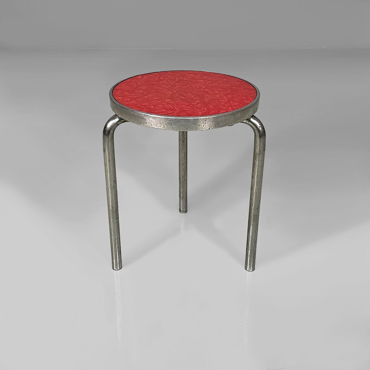 Mid-Century Modern Italian Round Stool in Metal and Red Laminate, 1960s ...