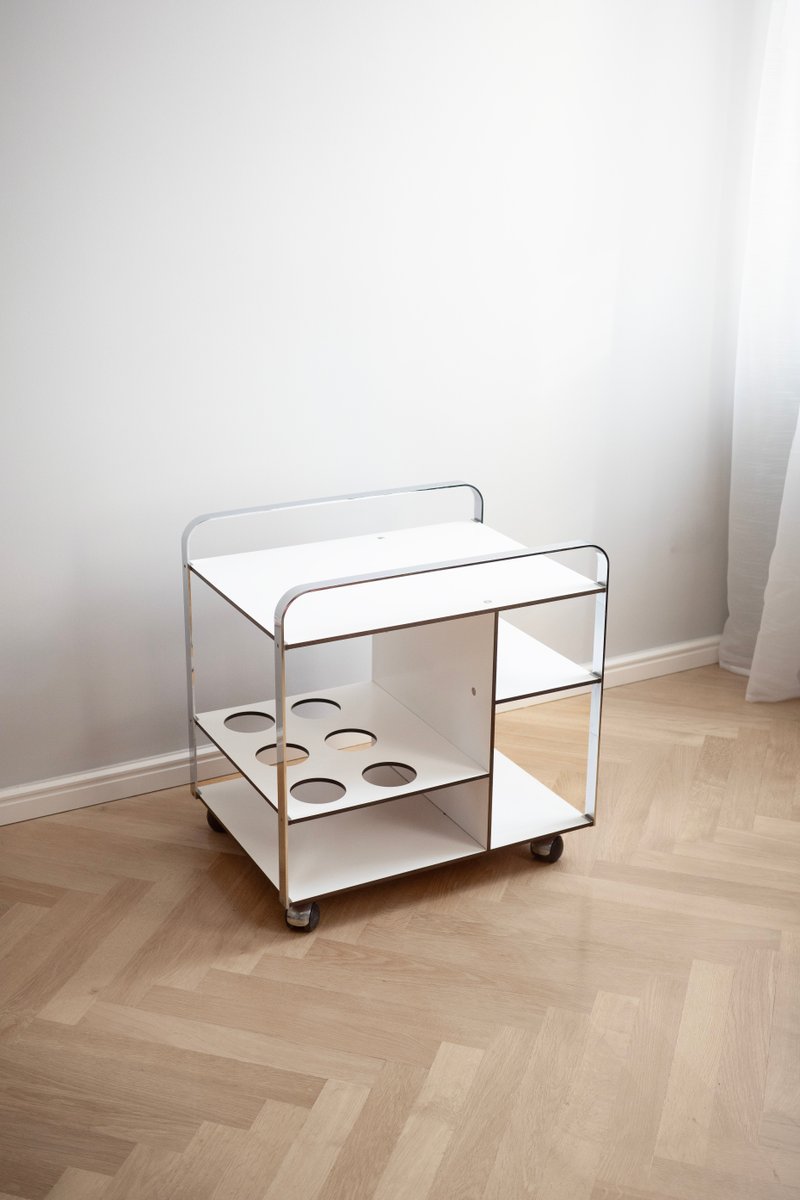 Chariot de Service sur Roues Postmoderne Blanc avec Cadre en Chrome ...