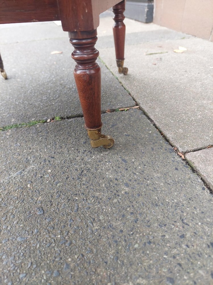 Support Whatnot à Trois Niveaux en Acajou en vente sur Pamono