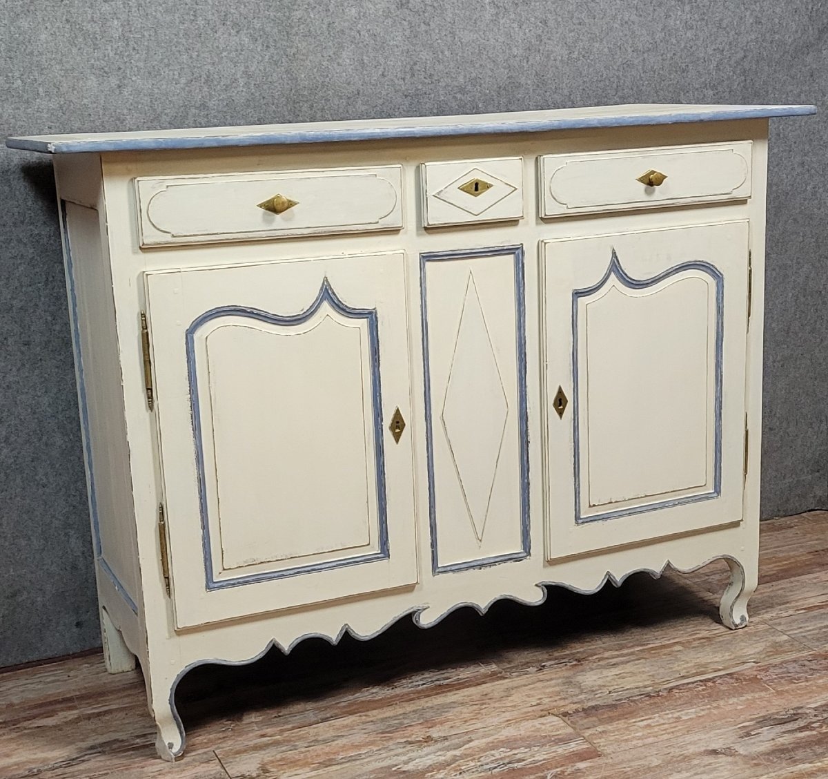 Large Louis XV Buffet in Lacquered Wood for sale at Pamono