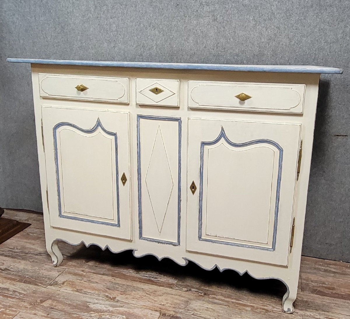 Large Louis XV Buffet in Lacquered Wood for sale at Pamono