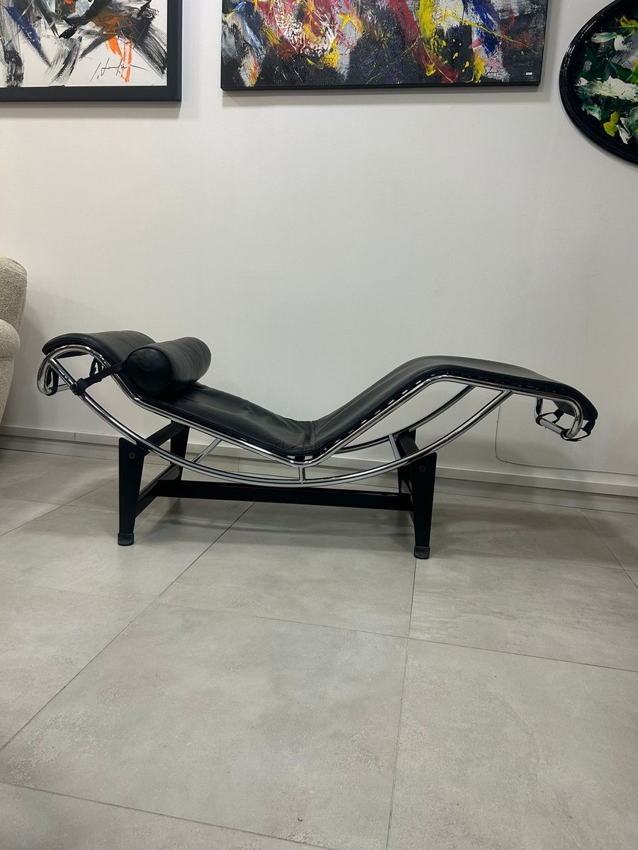 LC4 Chaise Longue by Le Corbusier for Alivar, 1990s for sale at Pamono