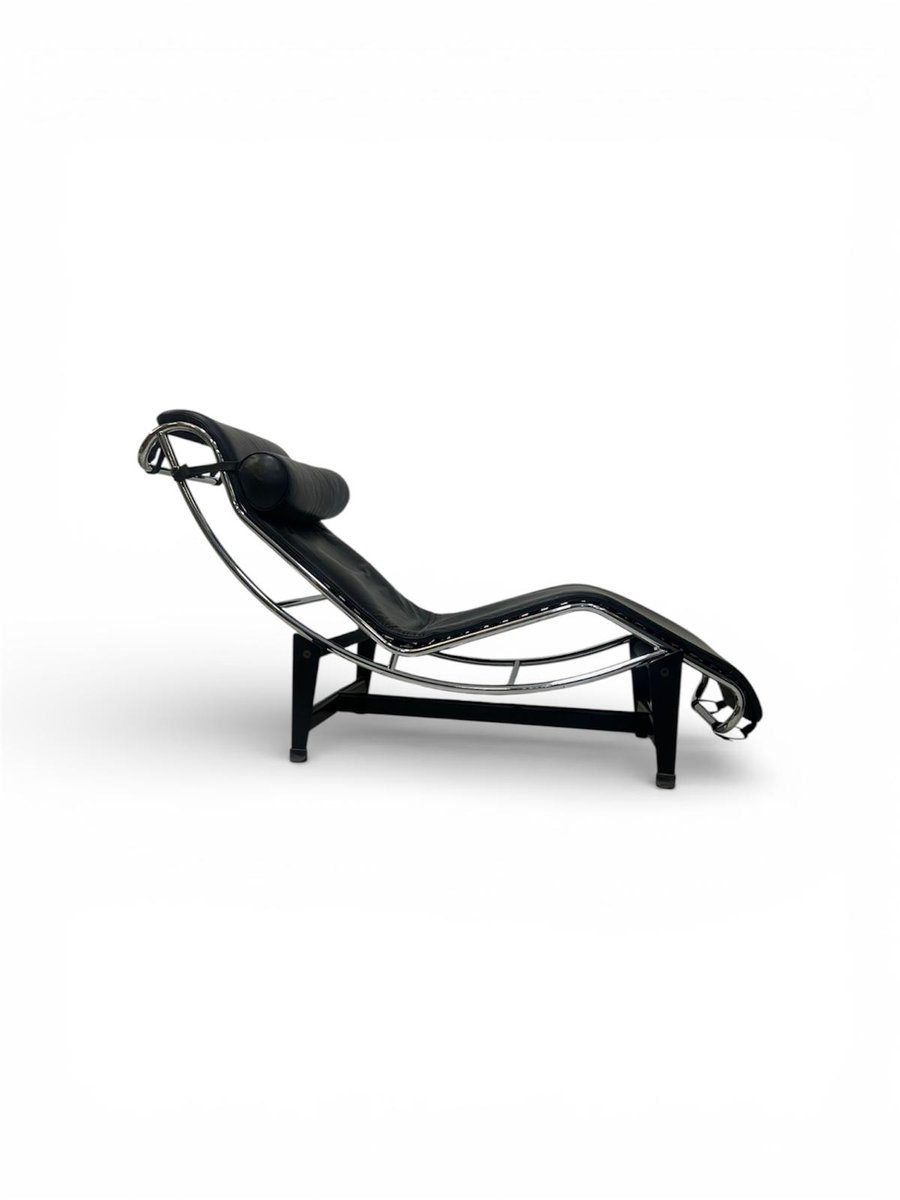 LC4 Chaise Longue by Le Corbusier for Alivar, 1990s for sale at Pamono
