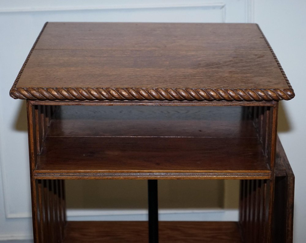 Bibliothèque Tournante Antique en Chêne avec Support de Lecture Pliant en vente sur Pamono