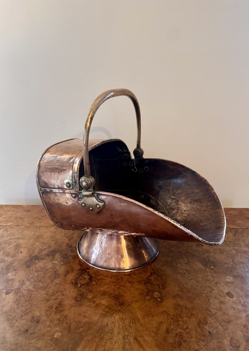 Antique Victorian Copper Coal Scuttle, 1880 for sale at Pamono