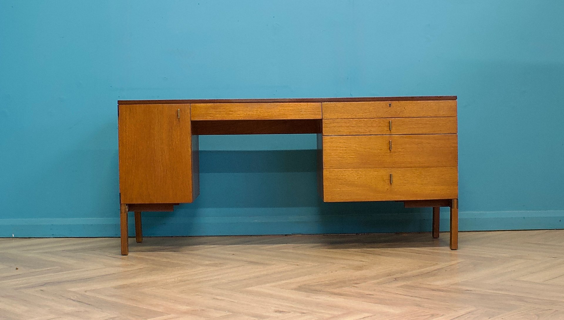 Teak Dressing Table from Beithcraft, 1960s for sale at Pamono