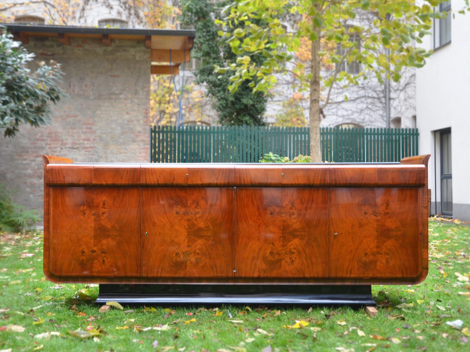 Tulipan Sideboard by Jindřich Halabala for Up Závody, 1930s for sale at ...
