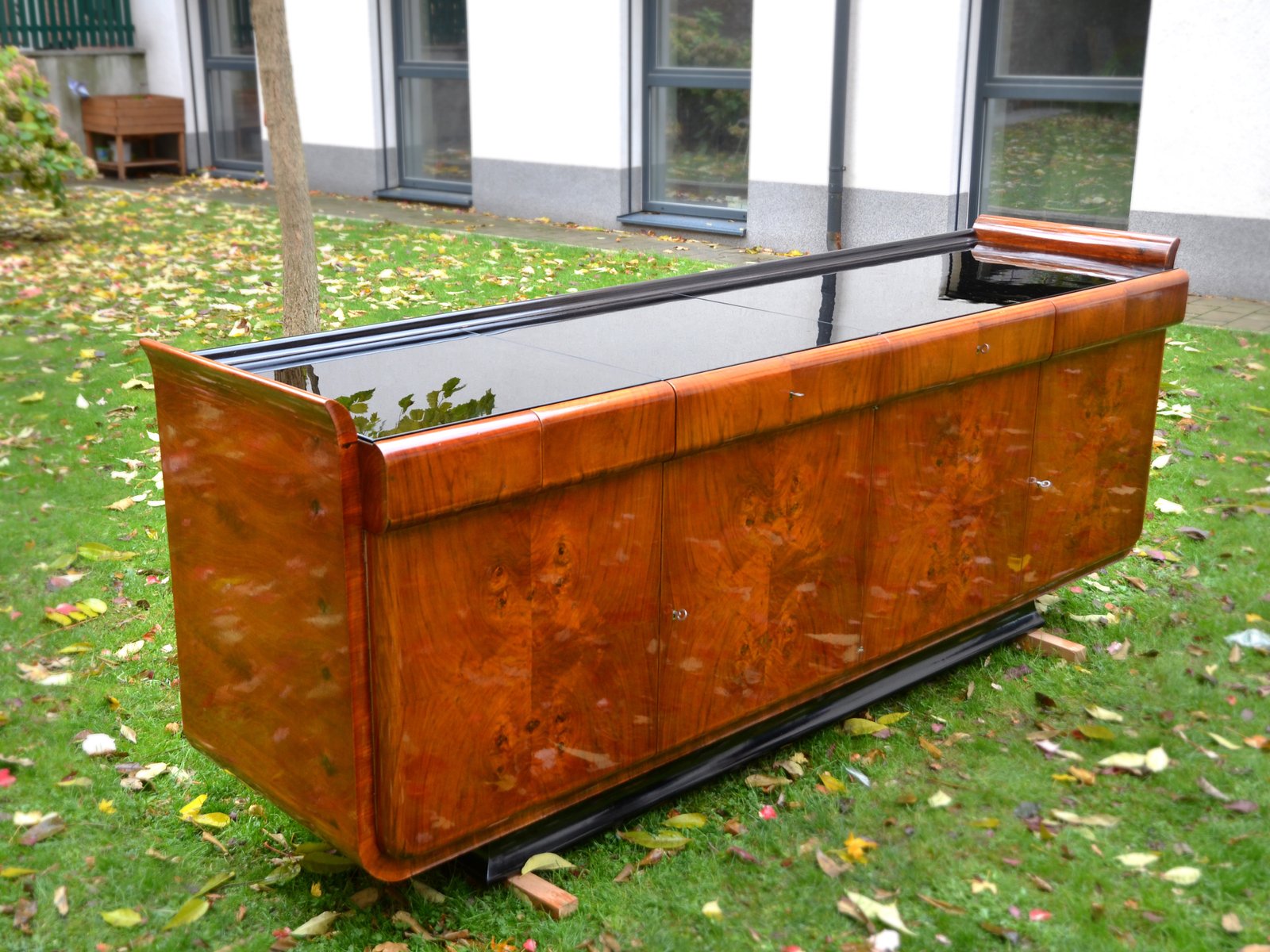 Tulipan Sideboard by Jindřich Halabala for Up Závody, 1930s for sale at ...