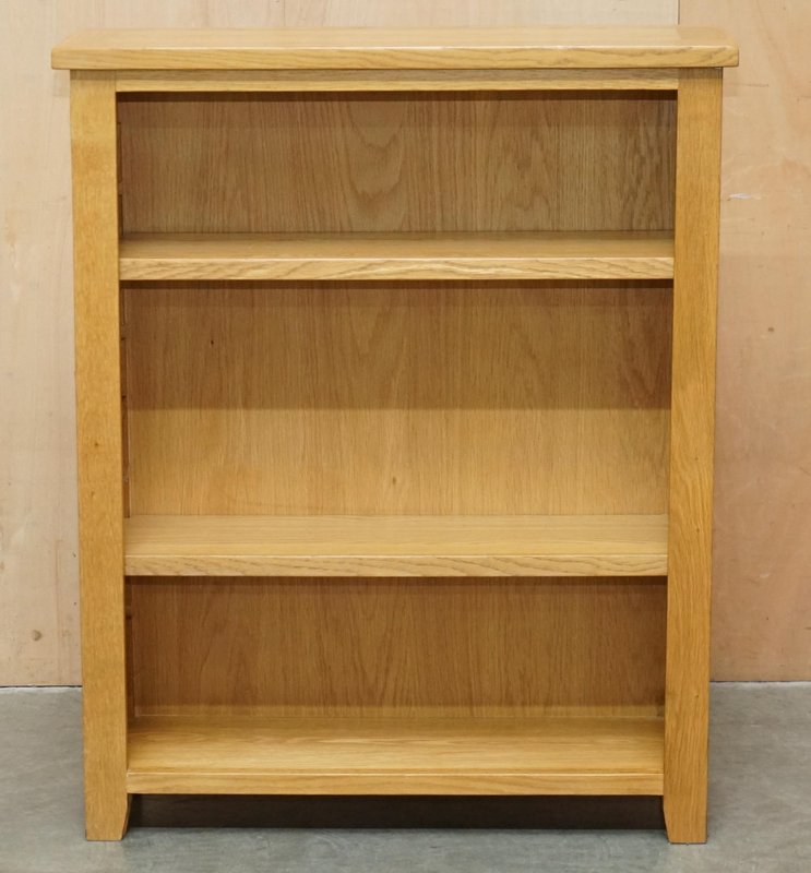 English Open Dwarf Library Bookcase in Light Oak for sale at Pamono