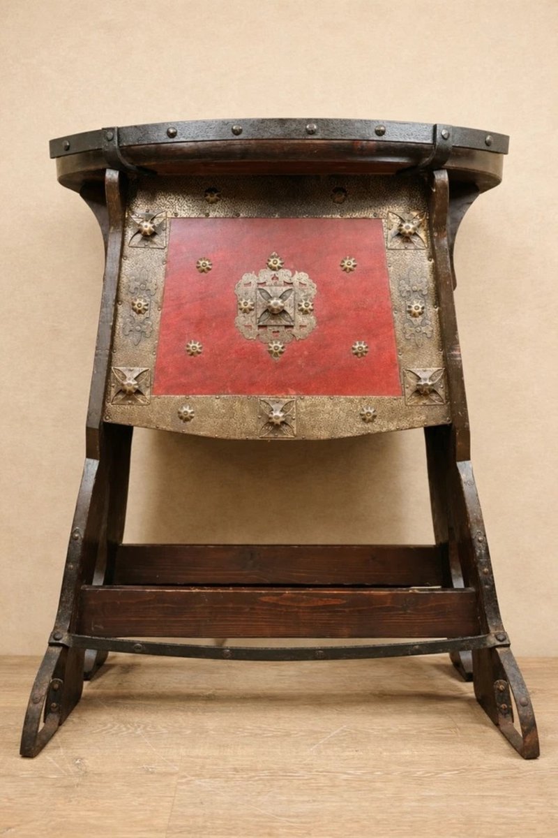 Medieval Style Bar and Stools, 1970, Set of 3 for sale at Pamono