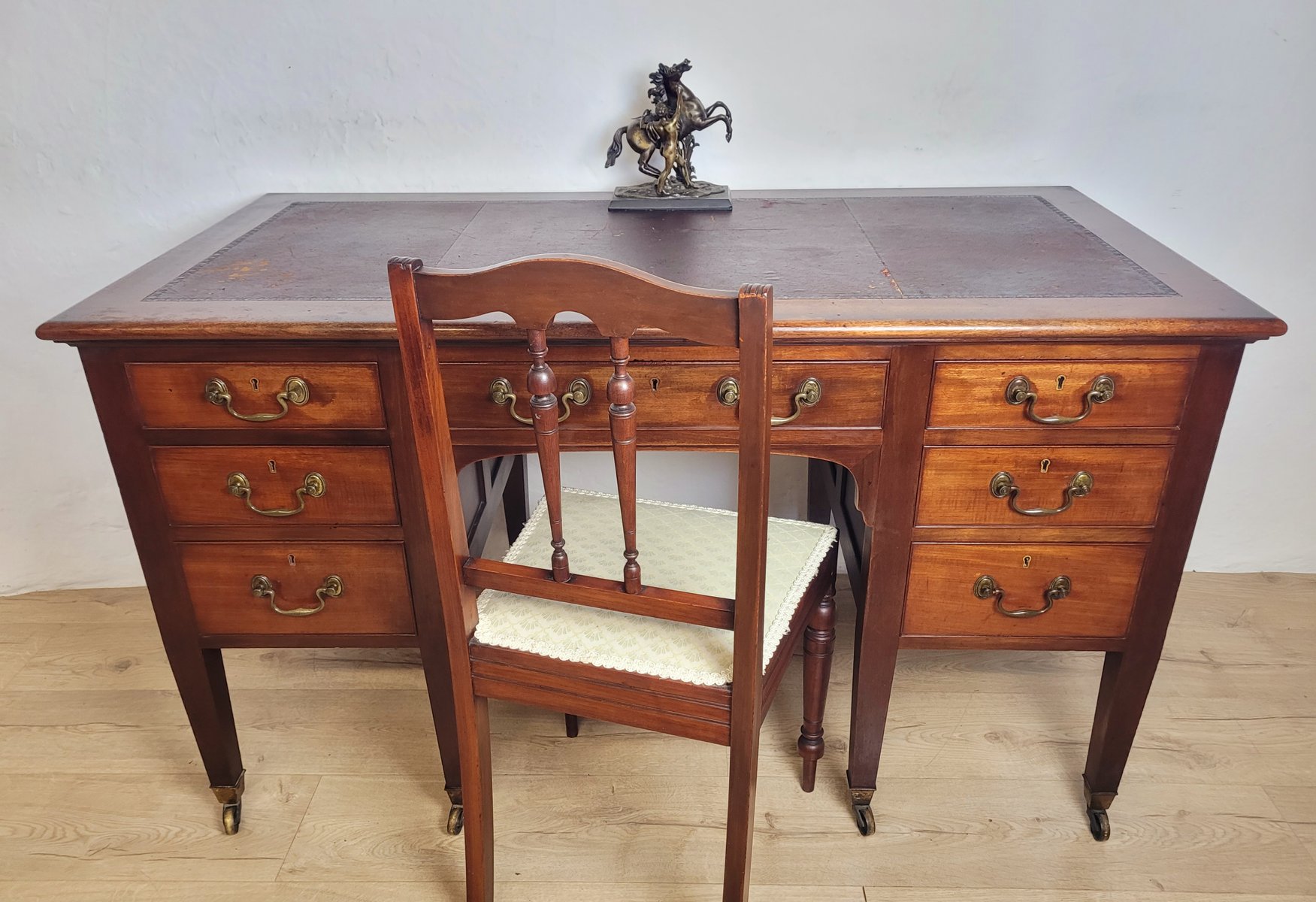 Antique Edwardian Writing Desk, 1910 for sale at Pamono
