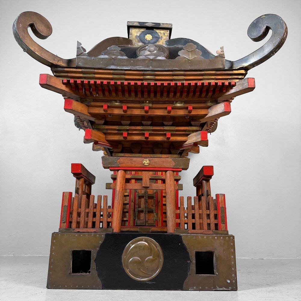 Sanctuaire Shinto Portable Mikoshi, Japon, 1880s en vente sur Pamono