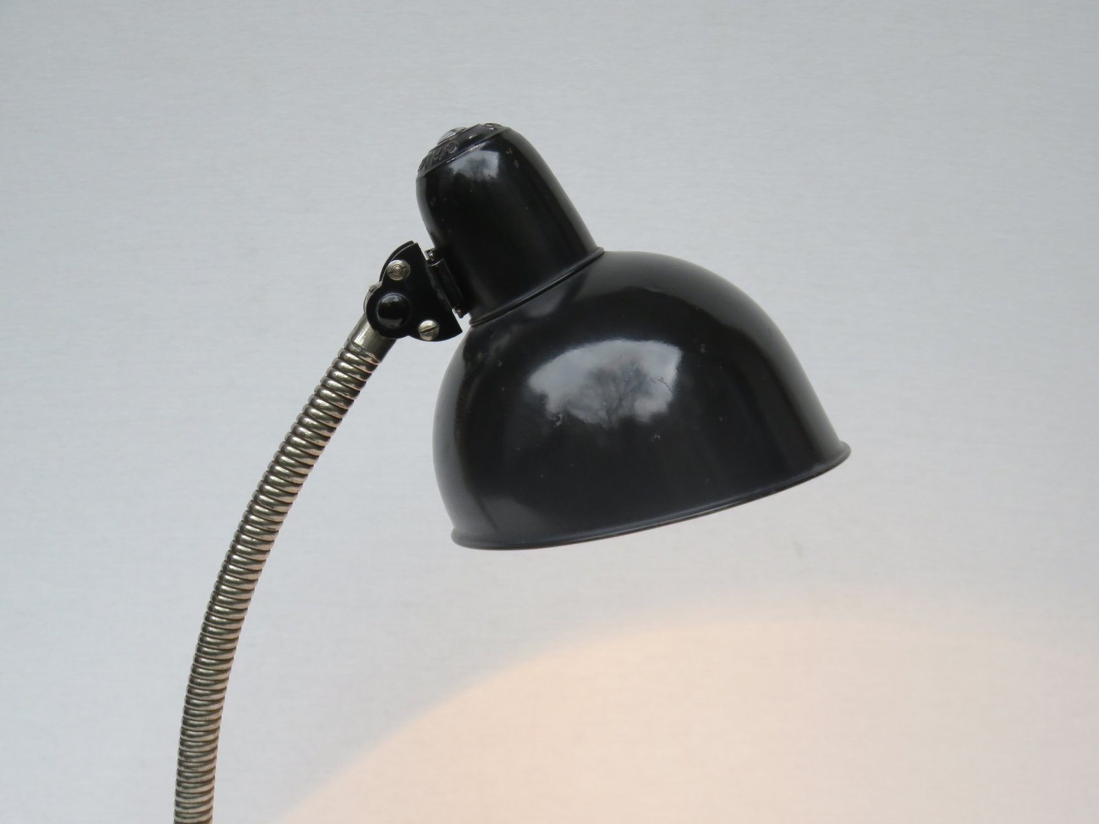 6561 Schreibtischlampe von Christian Dell für Kaiser Idell, 1930er bei Pamono kaufen