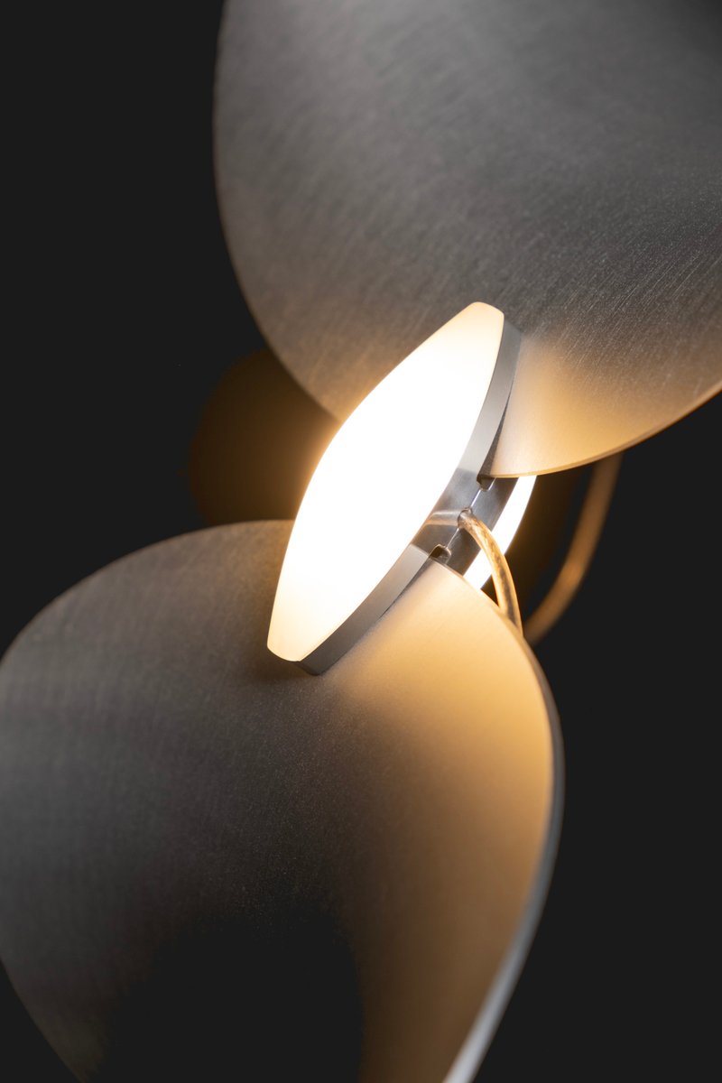 Dune 6 Vertical Line Light with Silver Anodized Shades by Daniel Becker ...