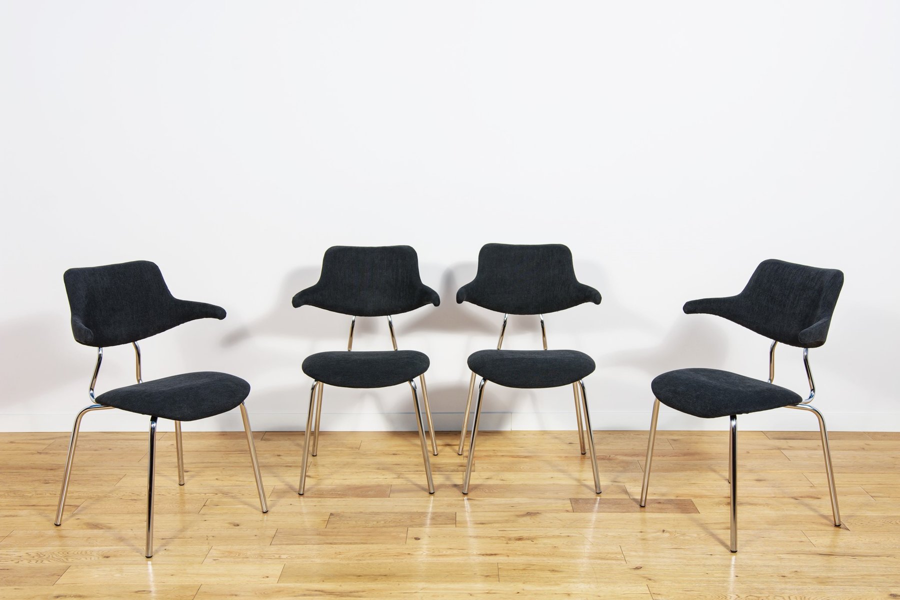 Model Vl118 Dining Chairs by Vermund Larsen for Vermund Larsen A/S ...