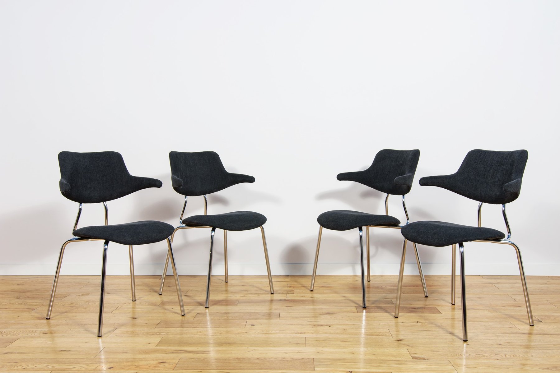 Model Vl118 Dining Chairs by Vermund Larsen for Vermund Larsen A/S ...