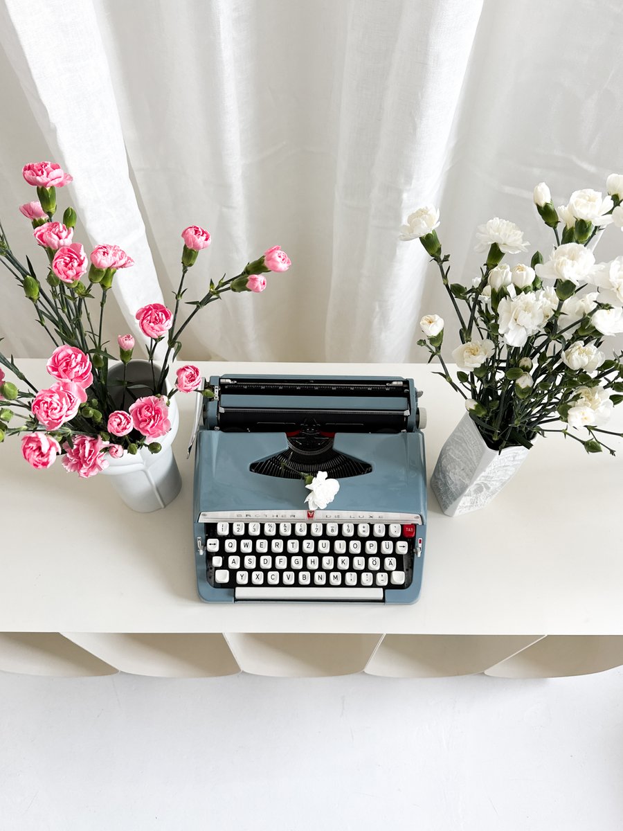 Vintage Typewriter in Light Blue from Brother De Luxe, 1960s for sale ...