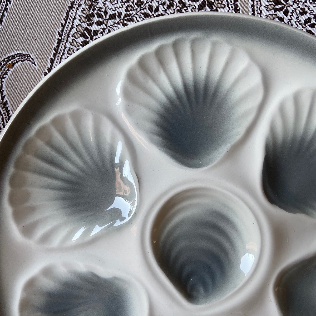 Vintage French Majolica Oyster Plates from Orchies Moulin des Loups ...