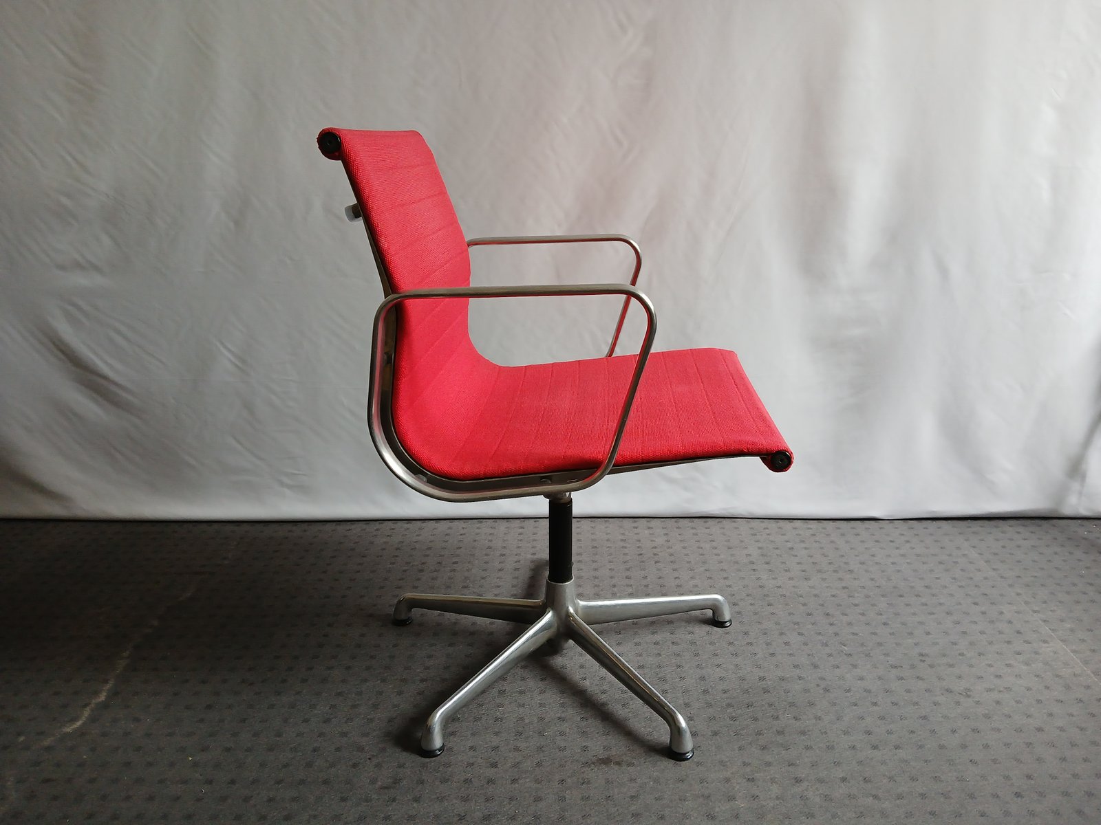 EA 108 Chair by Charles & Ray Eames for ICF De Padova, 1960s for sale ...