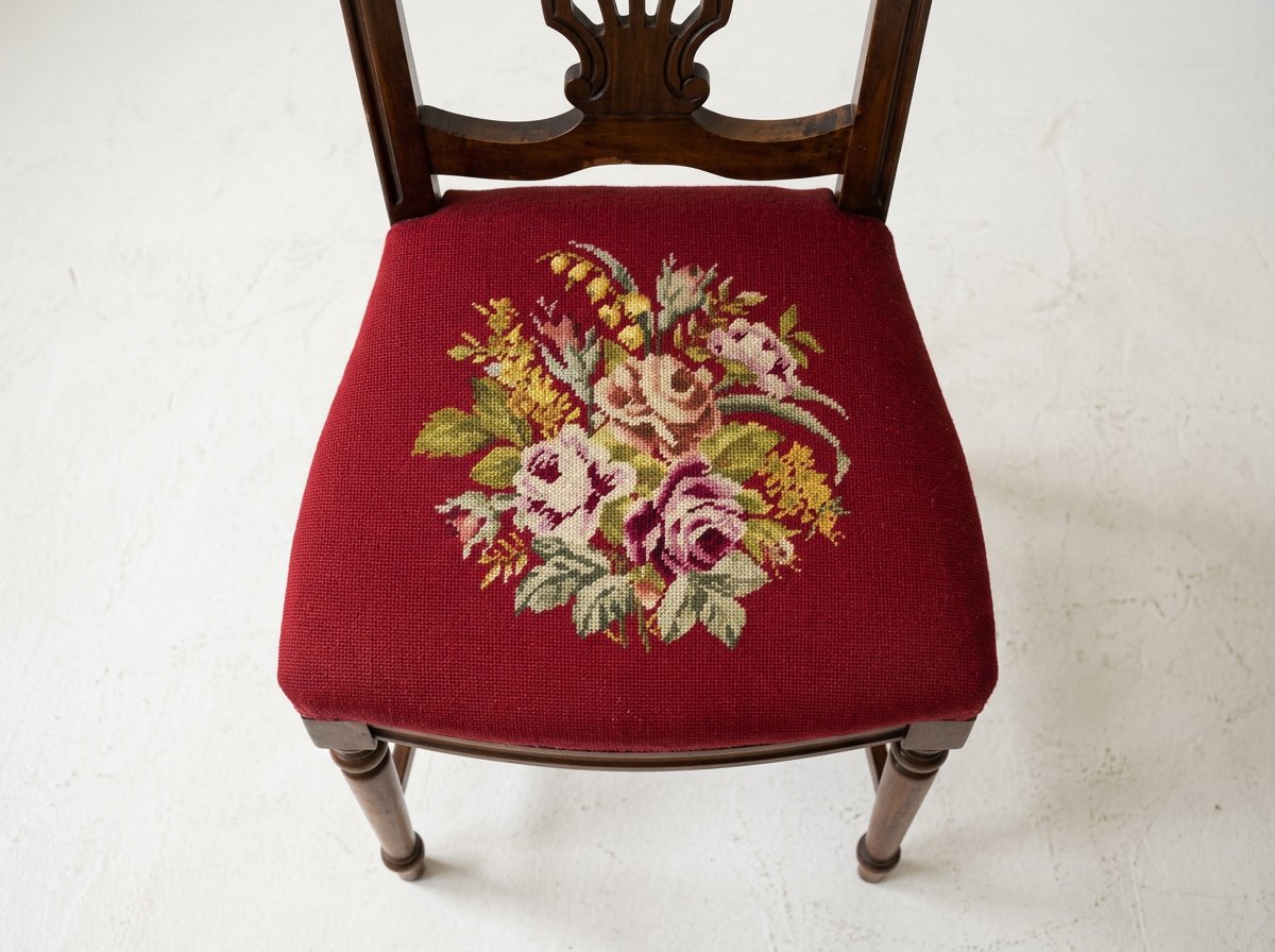 Victorian Style English Walnut Chairs, 1920s, Set of 4 for sale at Pamono