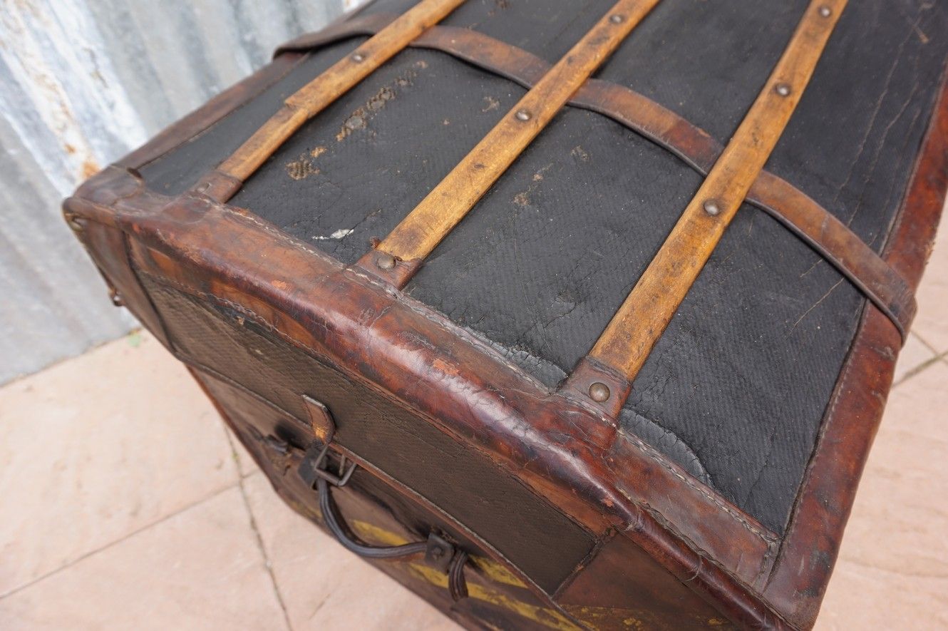 Belgian Steamer Trunk from Gustave de Laet, 1880s for sale at Pamono
