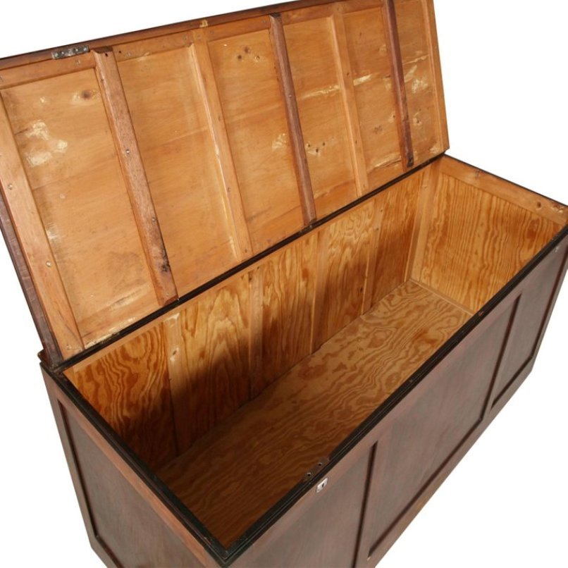 Baúl vintage grande de pino en venta en Pamono