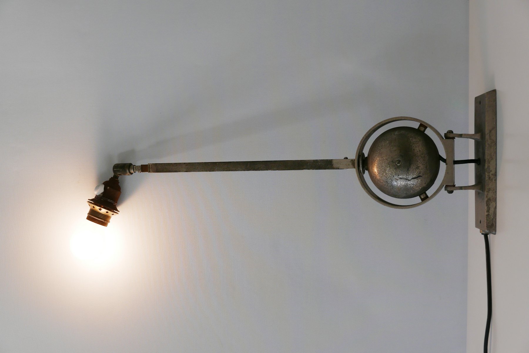 German Bauhaus Articulated Telescopic Wall Light, 1920s for sale at Pamono