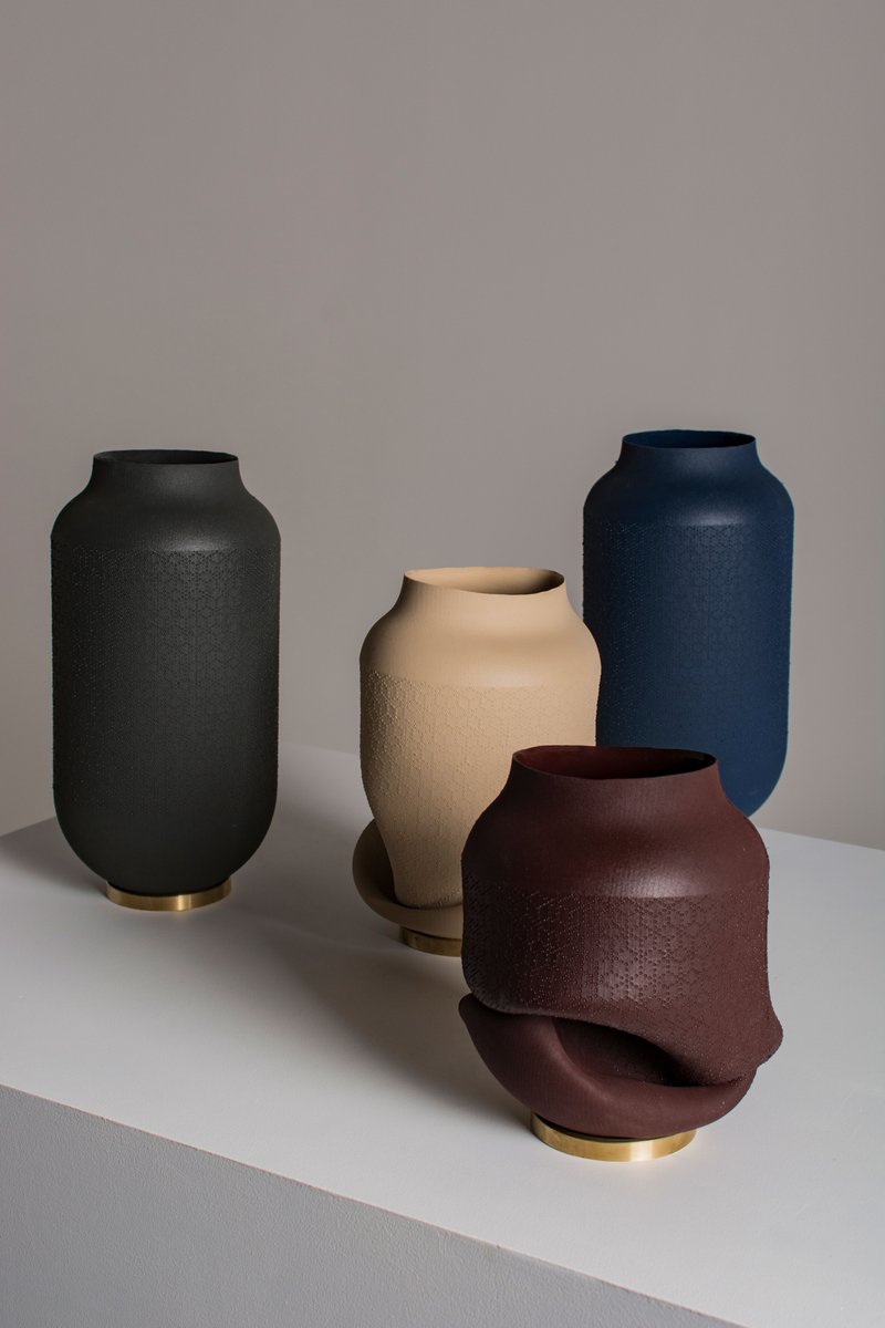 Vanitas Mid Vase by Studio B Severin for sale at Pamono