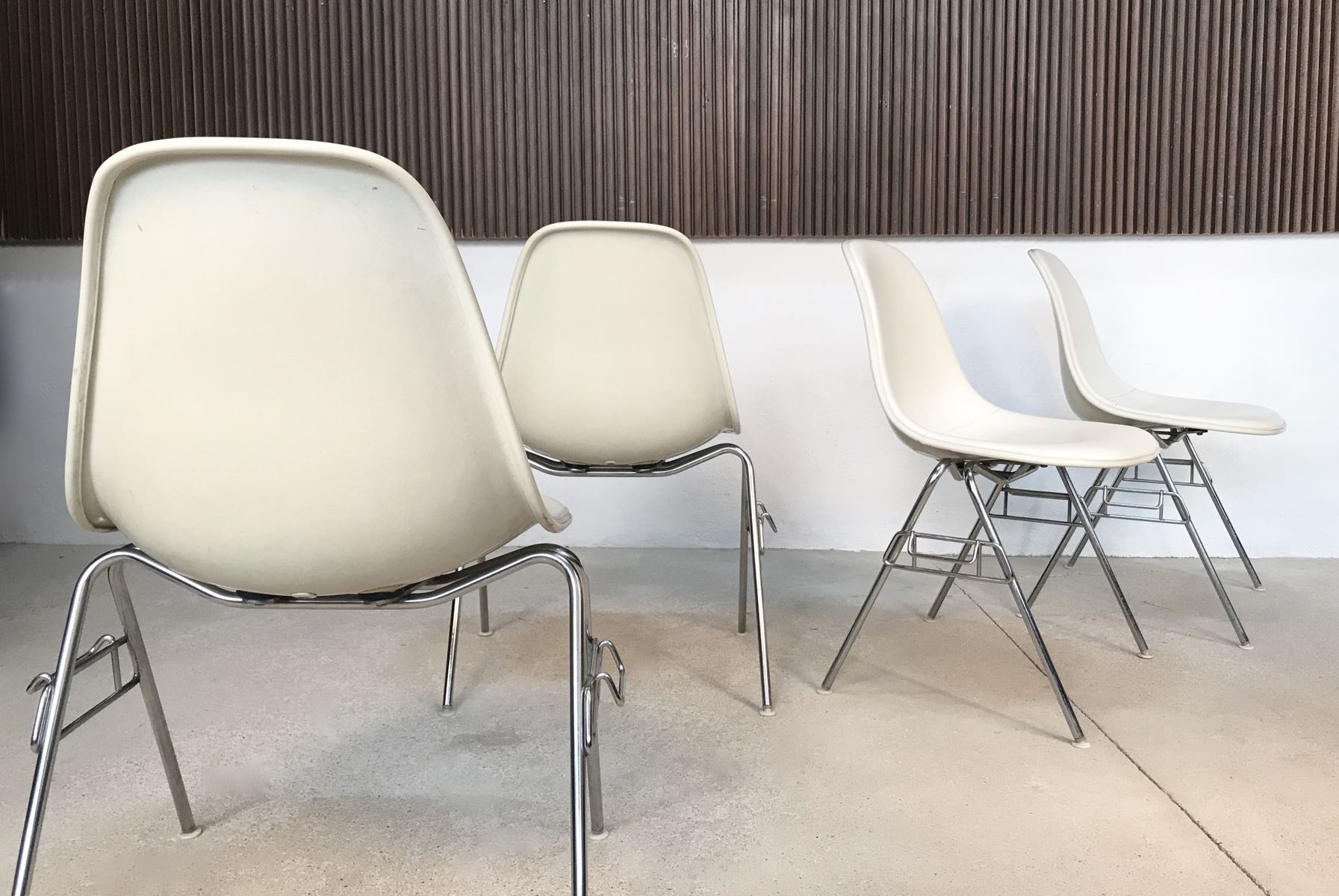 Sedia DSS di Charles & Ray Eames per Herman Miller, anni '50, set di 4 in vendita su Pamono