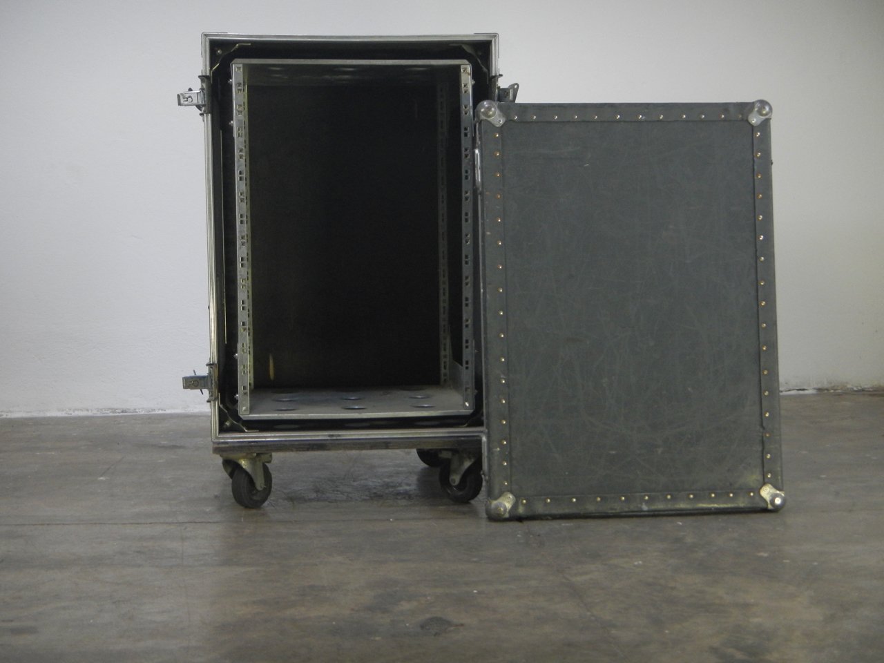 English Trunk, 1970s for sale at Pamono