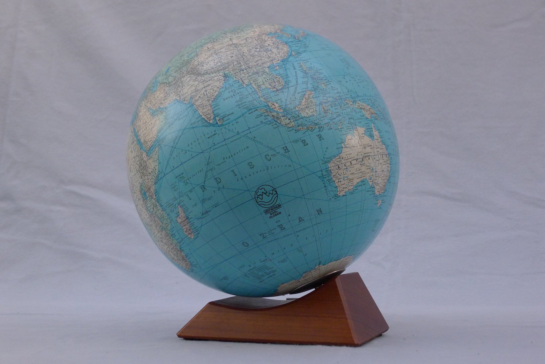 Vintage Illuminated Glass Globe from Columbus Oestergaard, 1960s for ...