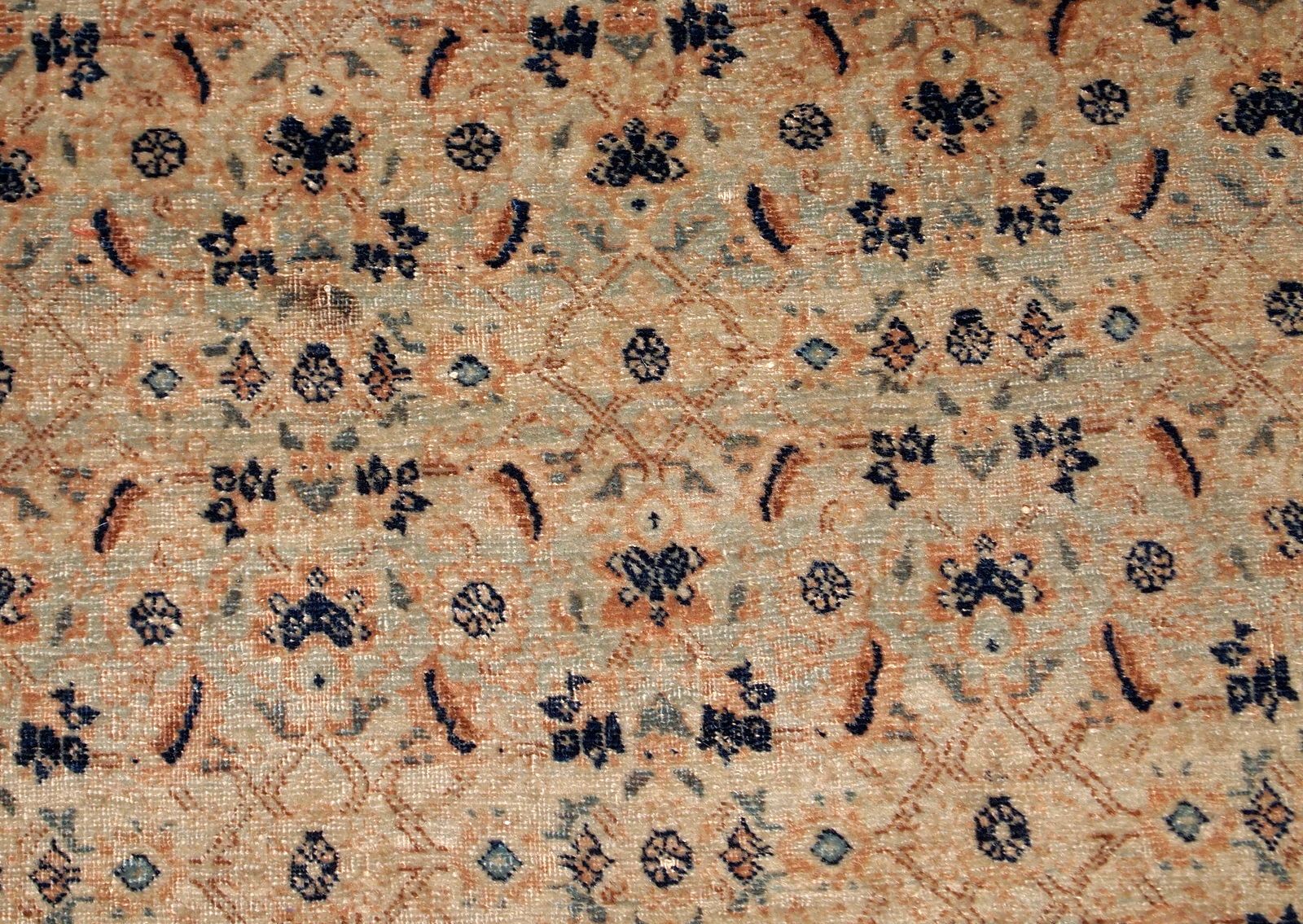 Antique Middle Eastern Handmade Rug, 1880s for sale at Pamono
