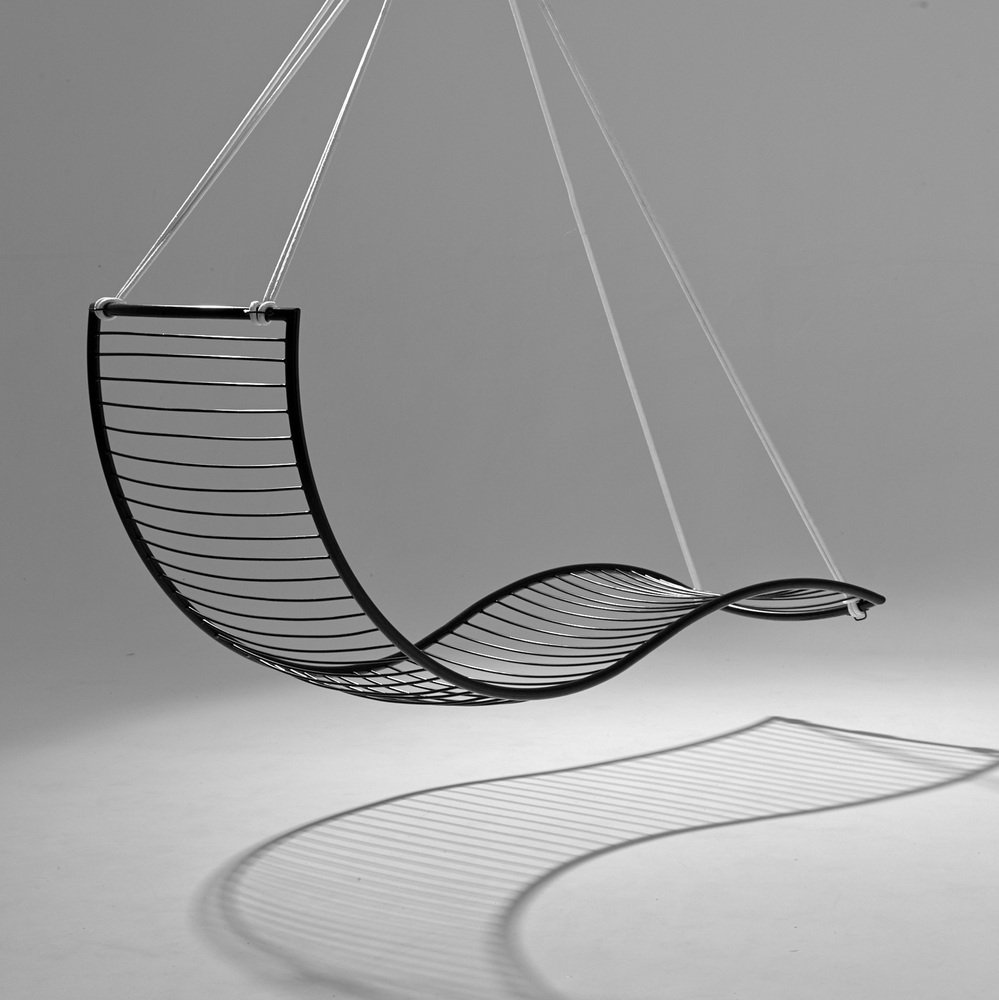 Curve Wave Hanging Chair from Studio Stirling for sale at Pamono