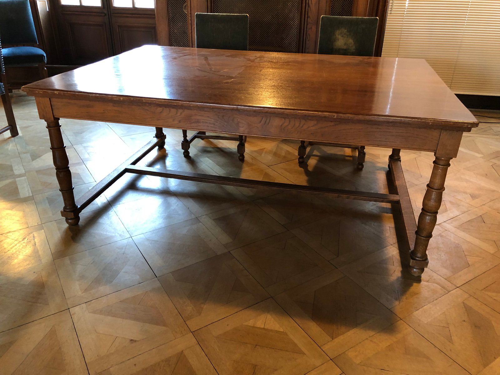 Antique French Embassy Oak Table for sale at Pamono