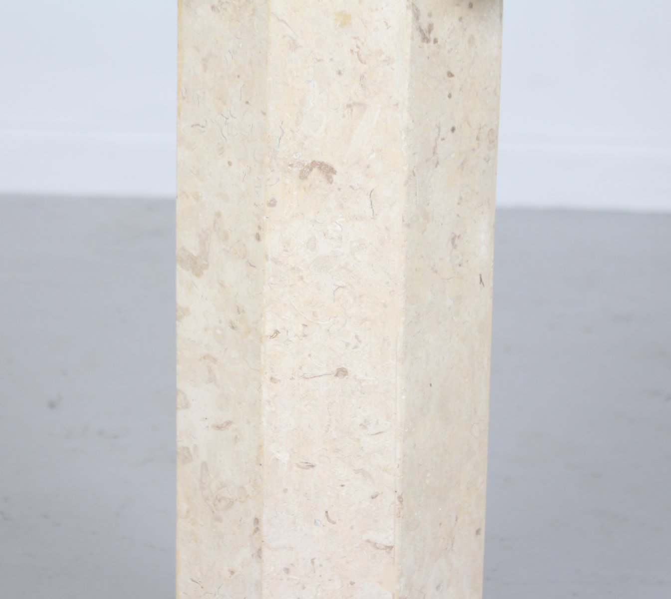 Italian Composite Plinth Column for sale at Pamono
