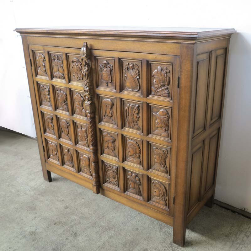 Vintage Carved Buffet, 1950s for sale at Pamono