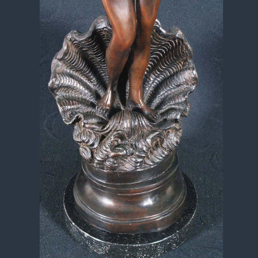 Statue Naissance de Venus Antique en Bronze par James Hunt pour ...