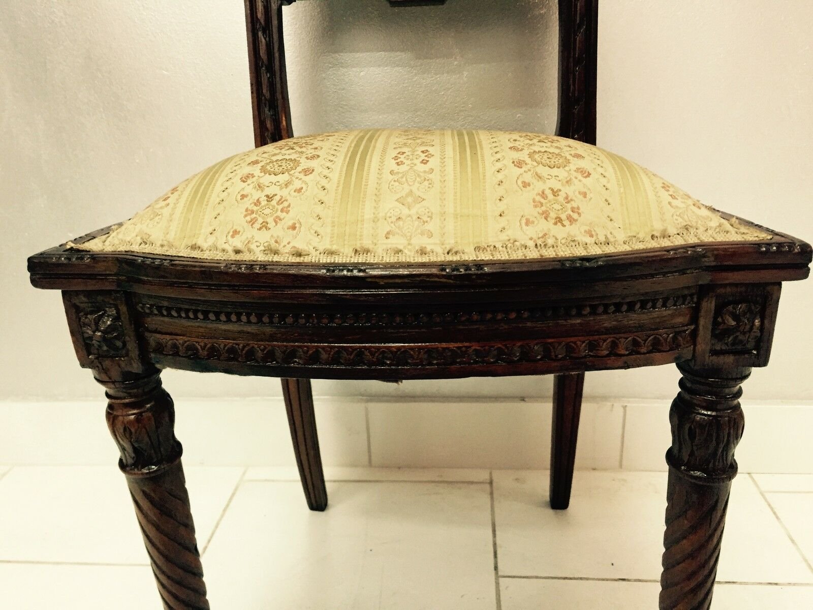 Small Antique Wooden Chair, 1900s for sale at Pamono