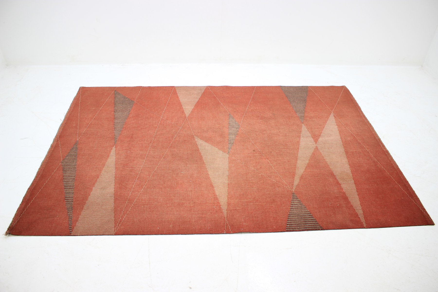 Mid-Century Teppich mit geometrischem Muster, 1950er bei Pamono kaufen